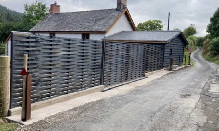 What is best a single or double driveway gate? - Steelscapes